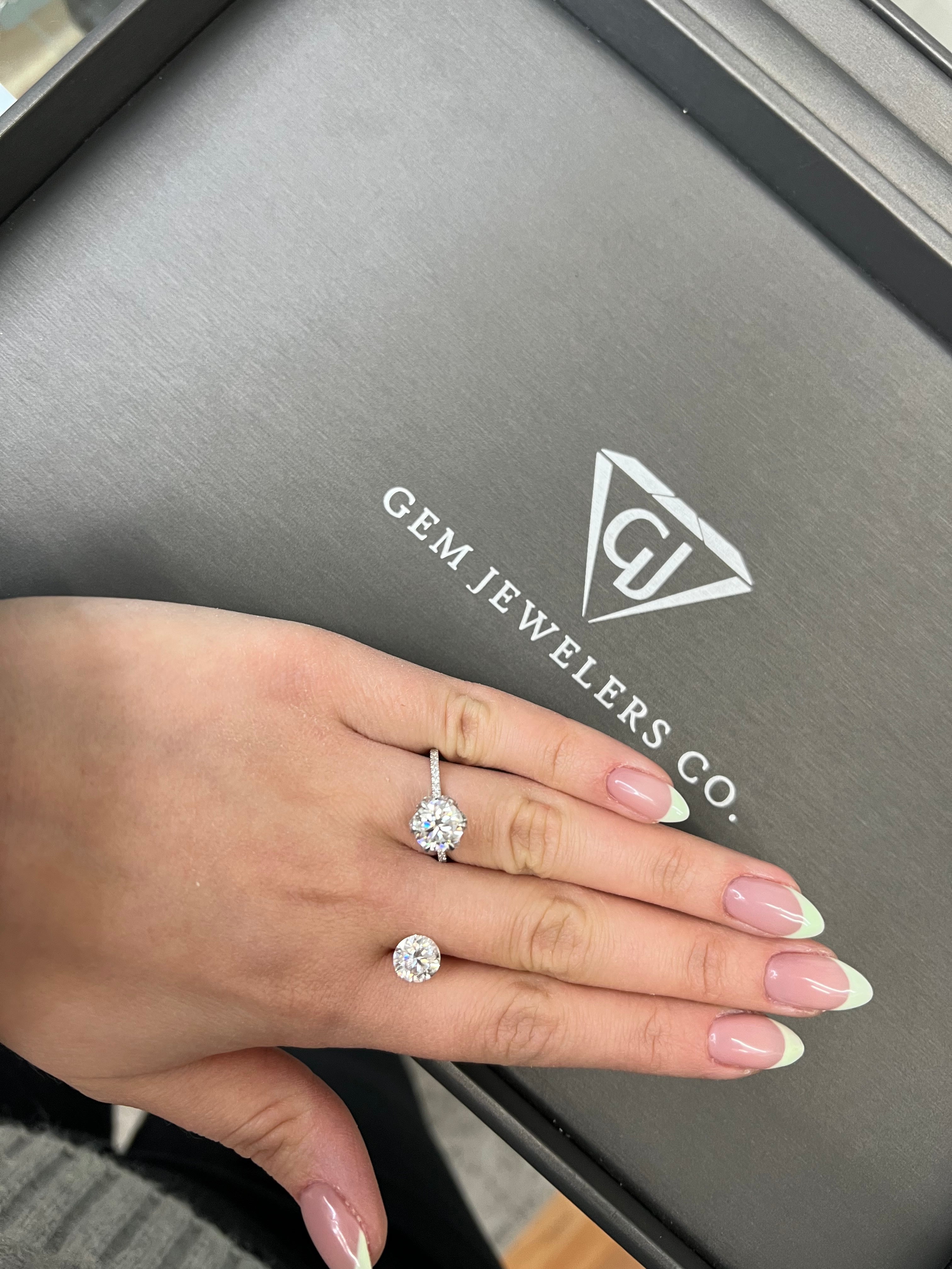 Upgrade Your Old Ring: Refresh Your Engagement Style